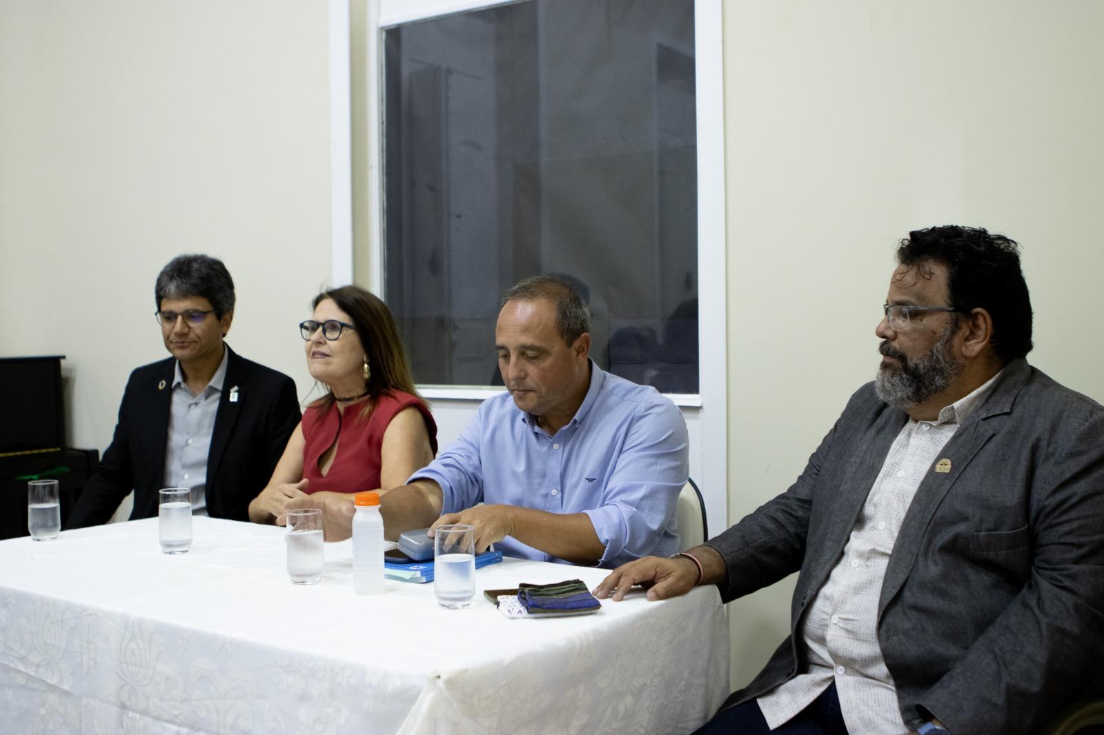 Mesa-redonda debate o legado de Darcy - Universidade Estadual do Norte ...